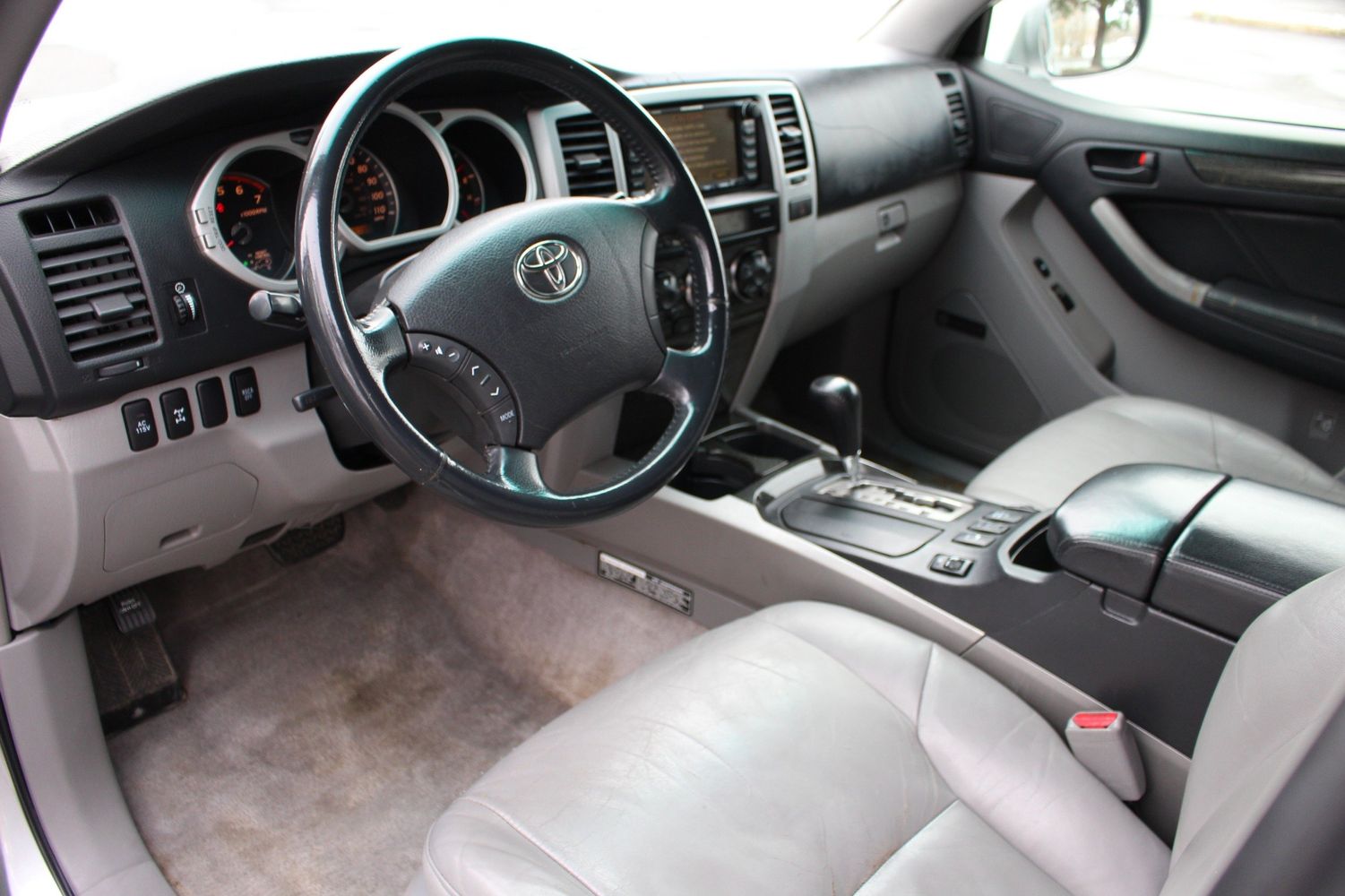 2004 Toyota 4Runner Limited | Victory Motors of Colorado