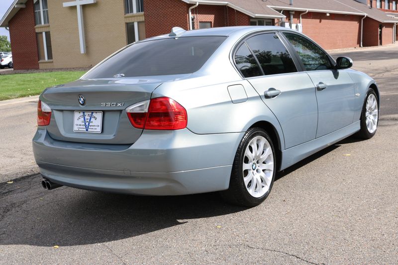 2006 BMW 330XI Photos