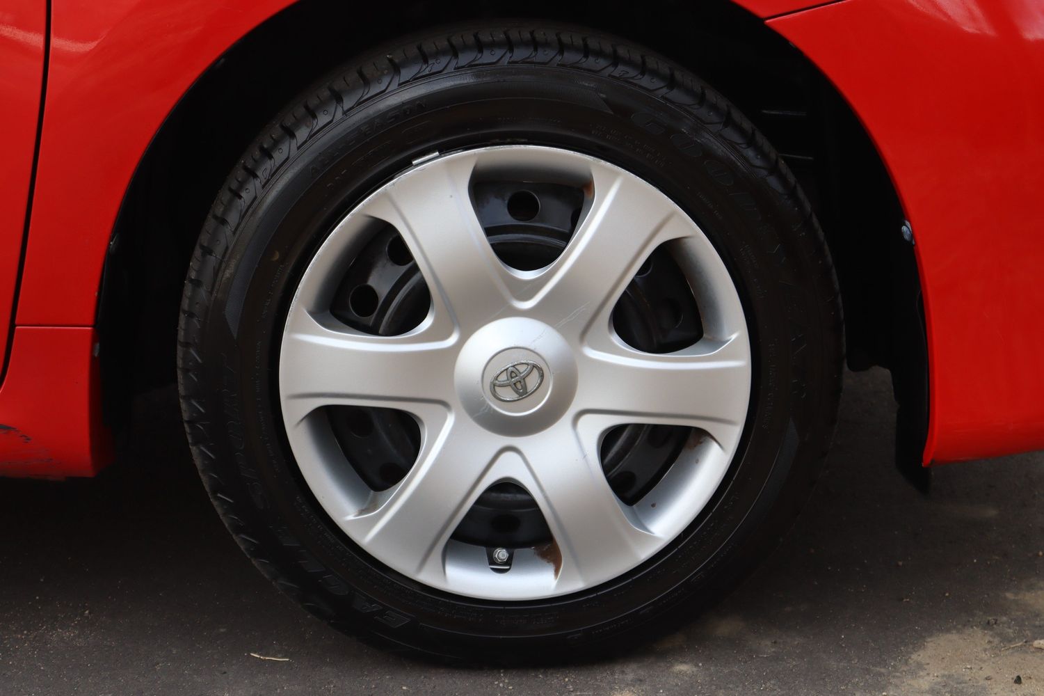 2010 Toyota Matrix Base | Victory Motors of Colorado