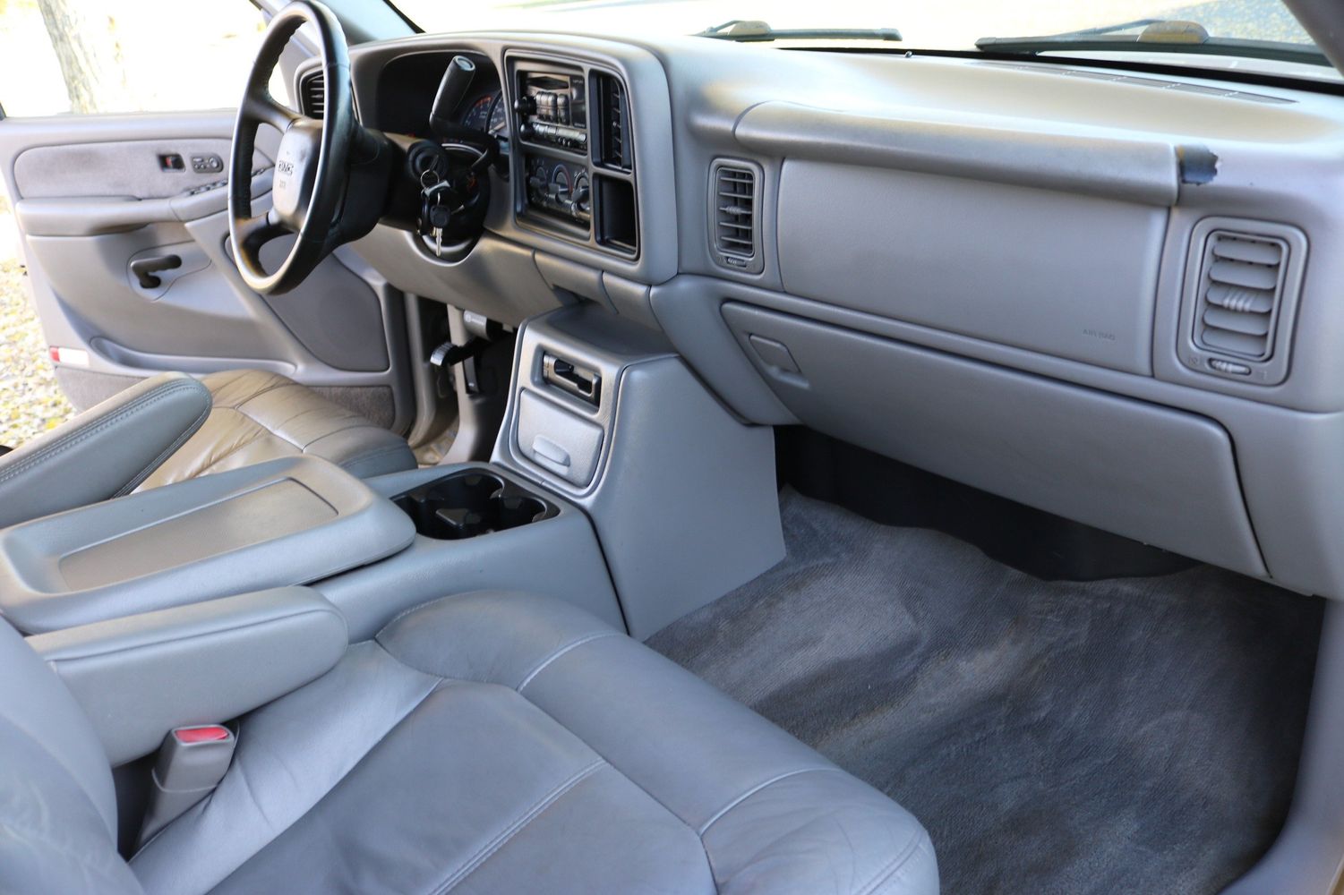 2001 GMC Sierra 2500HD SLT | Victory Motors of Colorado