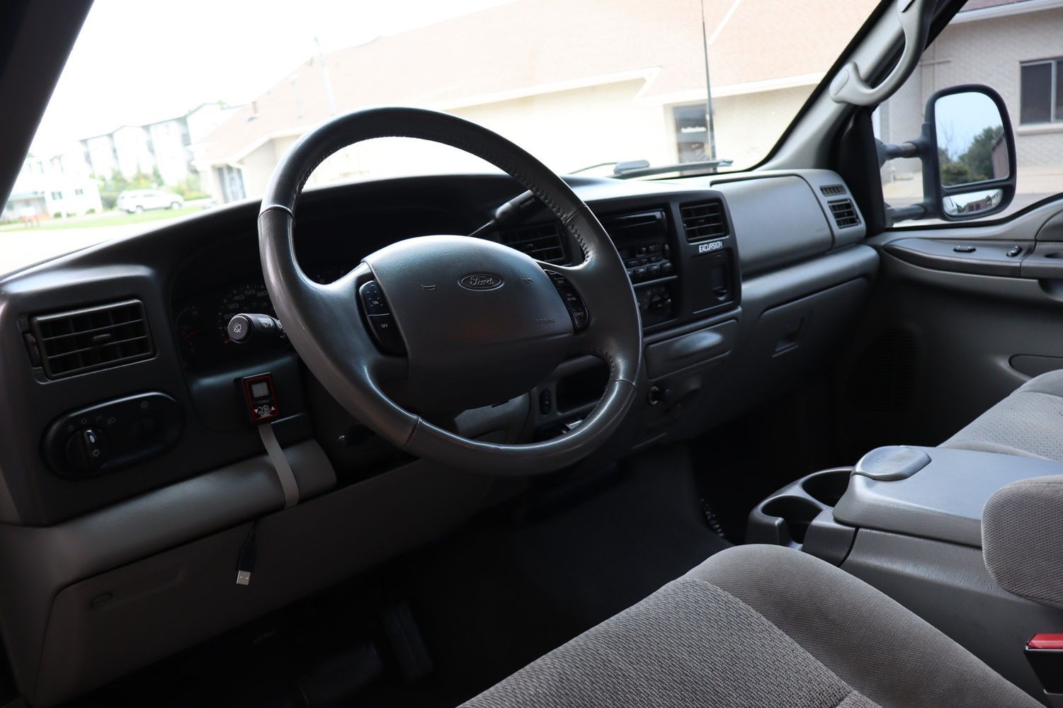 2002 Ford Excursion XLT | Victory Motors of Colorado