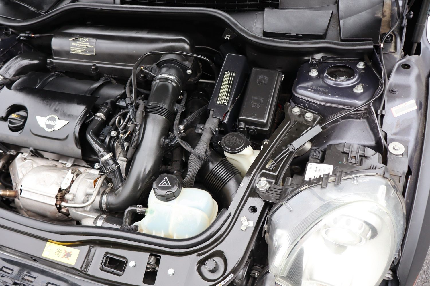 2012 MINI Cooper Hardtop S | Victory Motors of Colorado