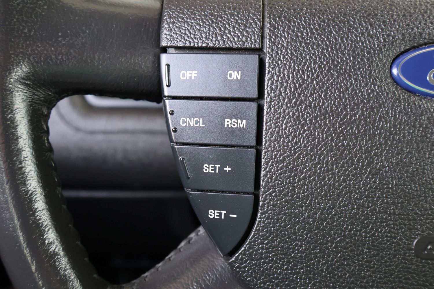 2006 Ford Freestyle Limited | Victory Motors of Colorado