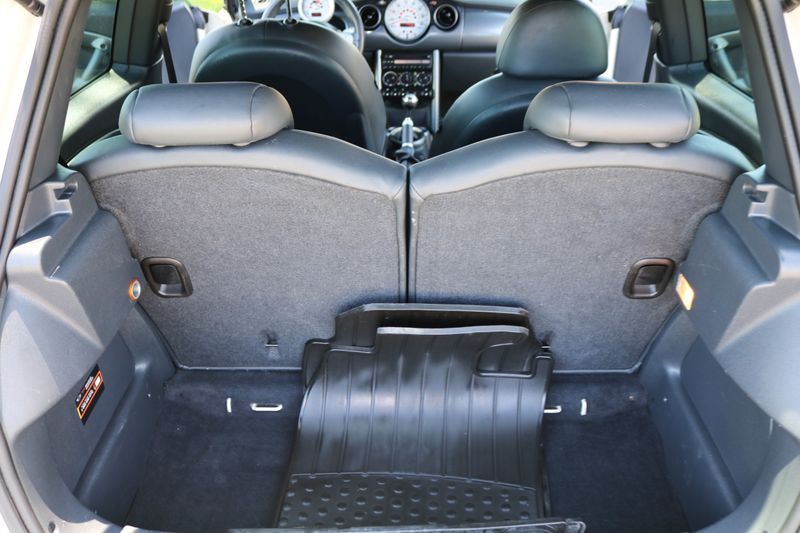 2006 MINI Cooper Photos