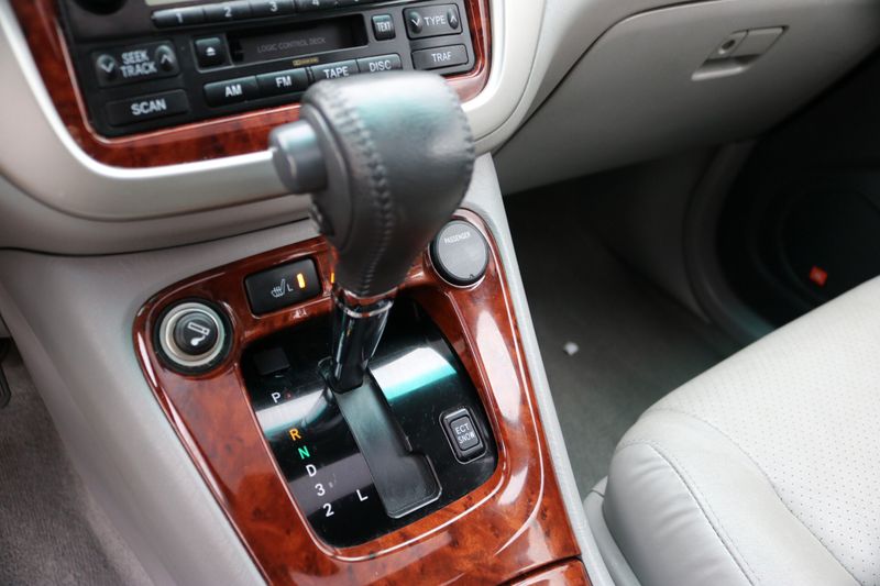 2005 Toyota Highlander Photos