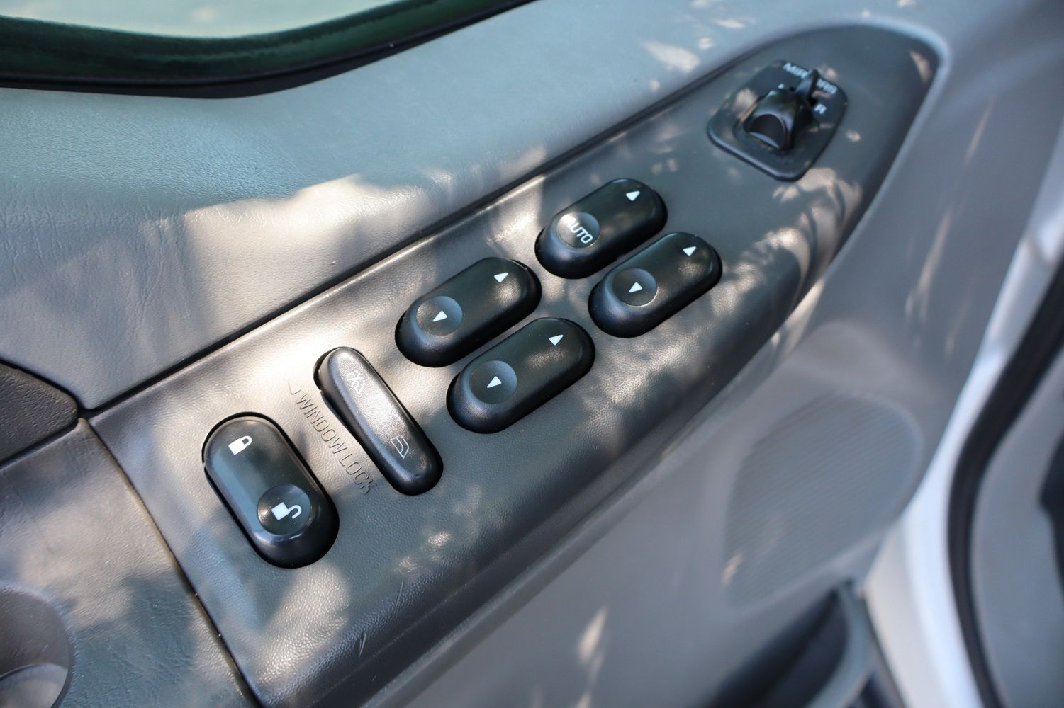 2002 Ford Excursion XLT | Victory Motors of Colorado