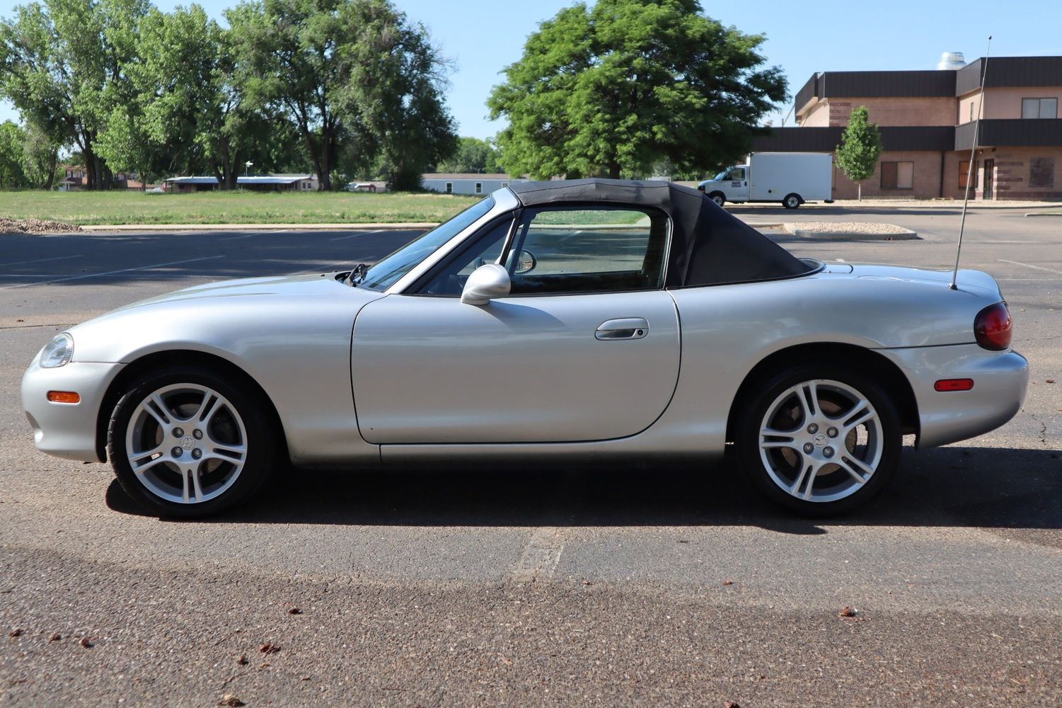 2004 Mazda MX-5 Miata Cloth | Victory Motors of Colorado