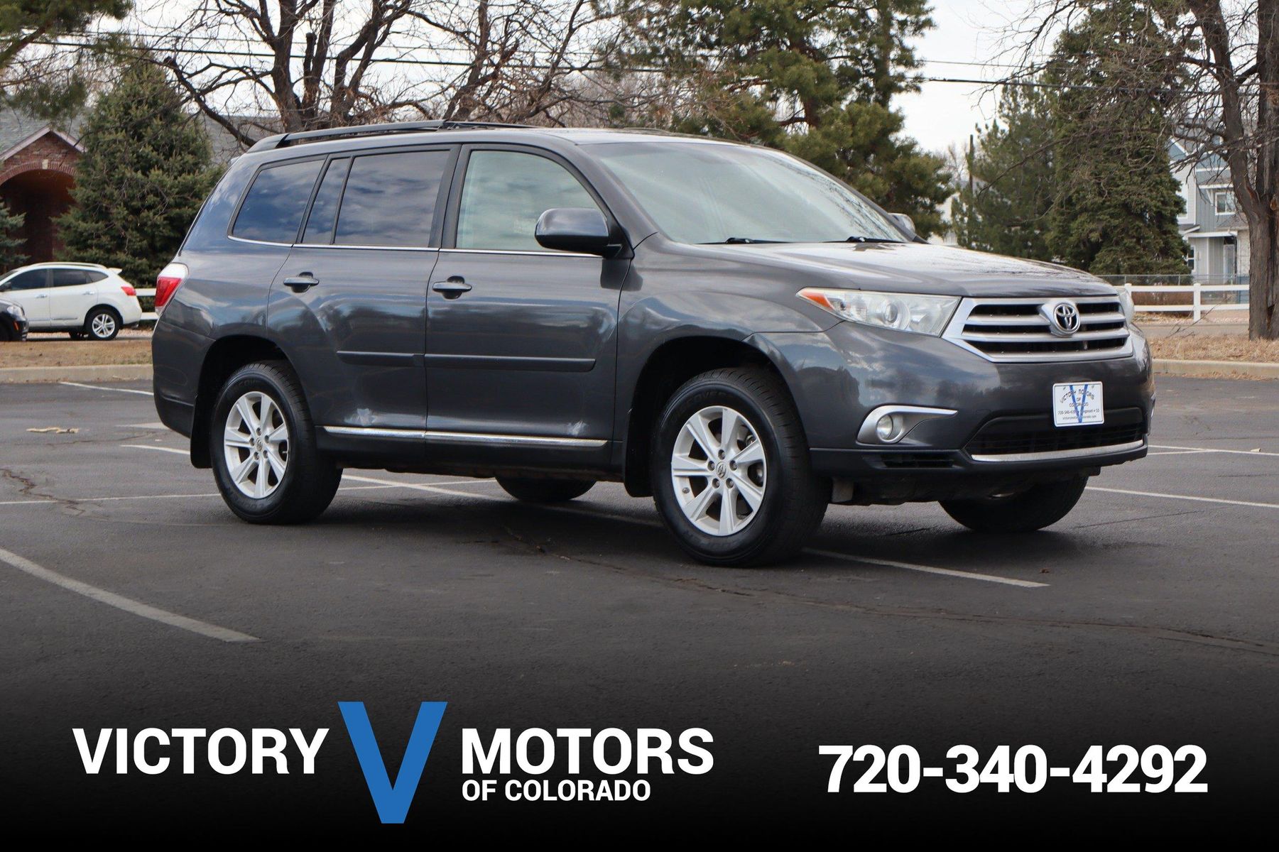 2013 Toyota Highlander Base | Victory Motors of Colorado