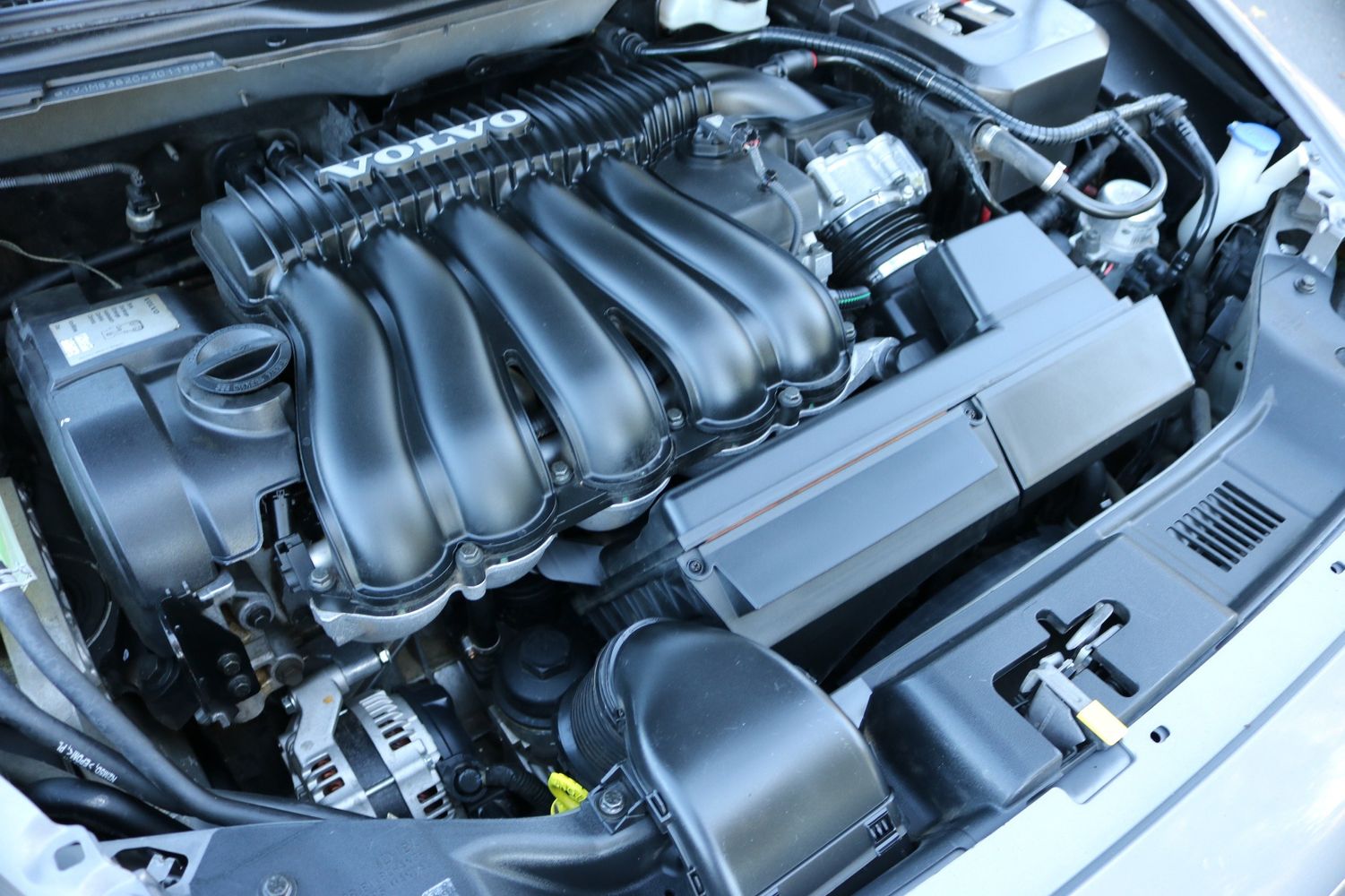 2004 Volvo S40 2.4i | Victory Motors of Colorado