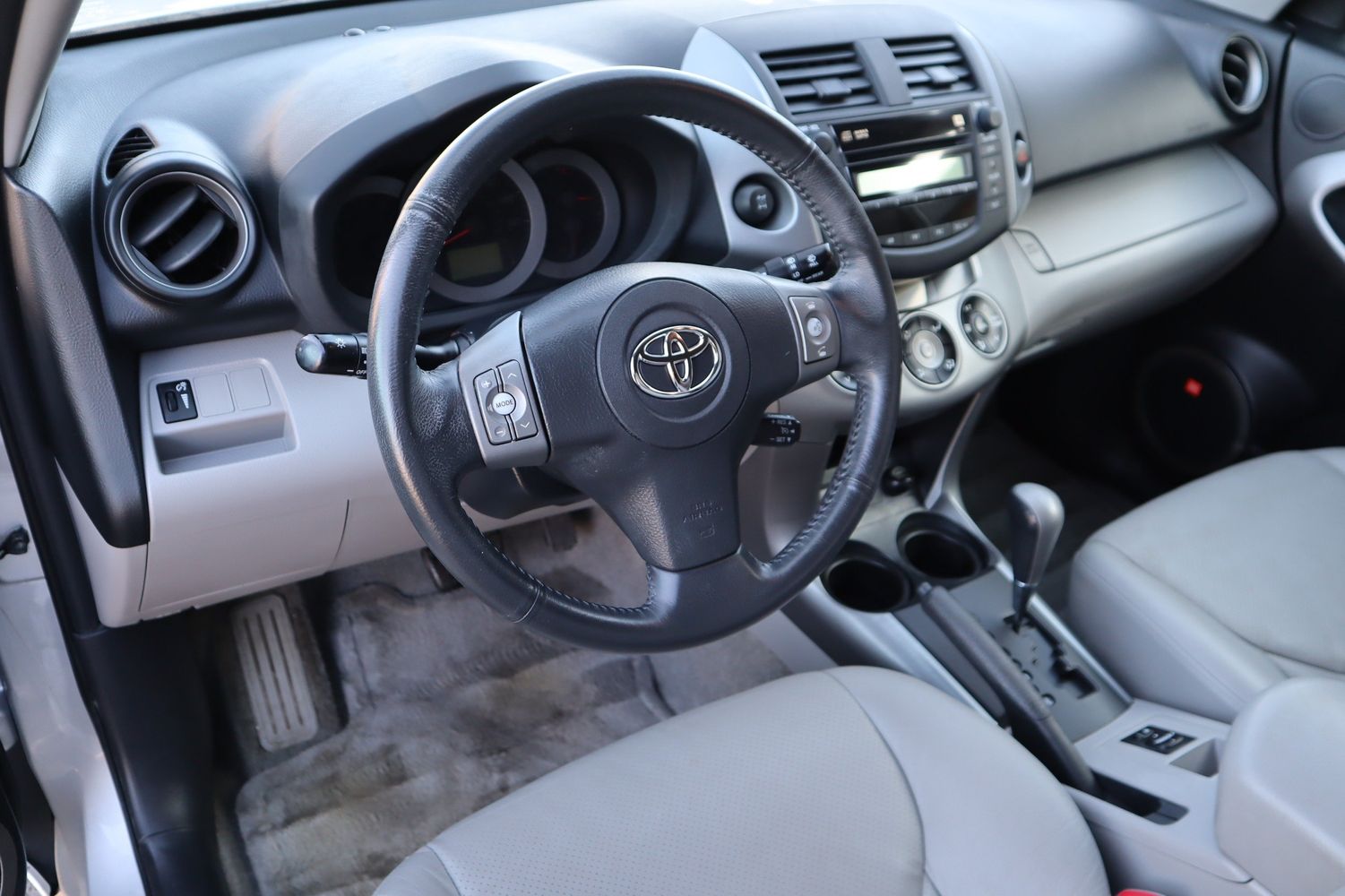 2007 Toyota RAV4 Limited | Victory Motors of Colorado