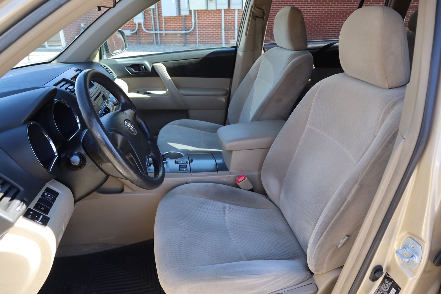 2008 Toyota Highlander Base | Victory Motors of Colorado