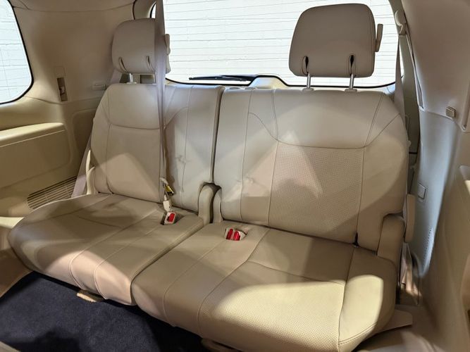 2011 Lexus LX 570 Base | Drake Motorcars