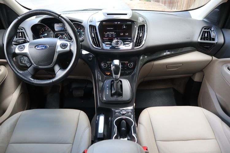2015 Ford Escape Titanium | Victory Motors of Colorado