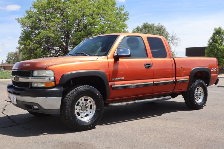 2001 Chevrolet Silverado 2500HD LS | Victory Motors of Colorado