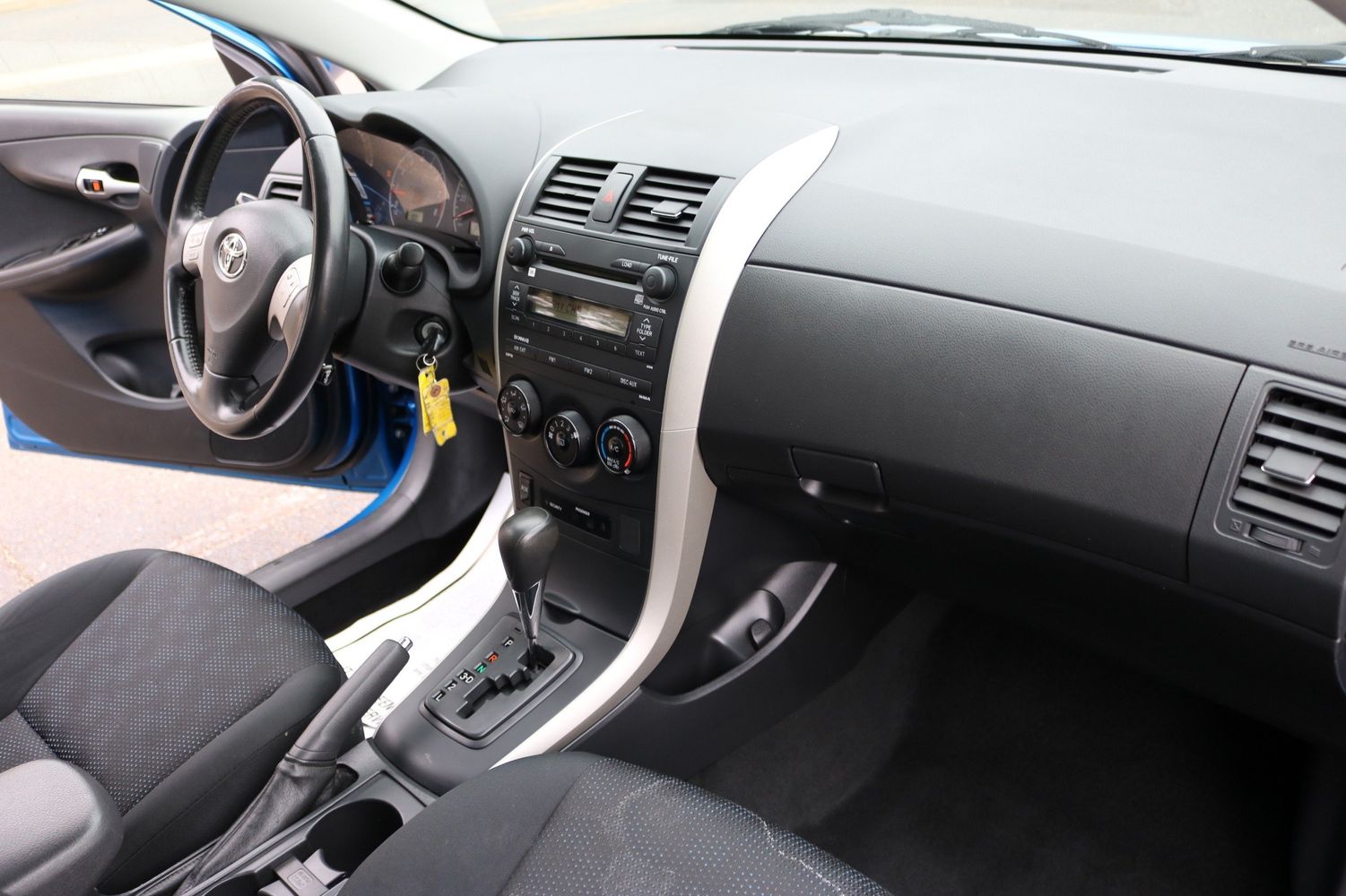 2009 Toyota Corolla S | Victory Motors of Colorado