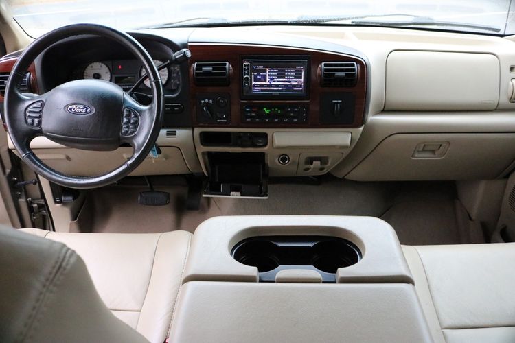 2006 Ford F-250 Super Duty Lariat | Victory Motors of Colorado