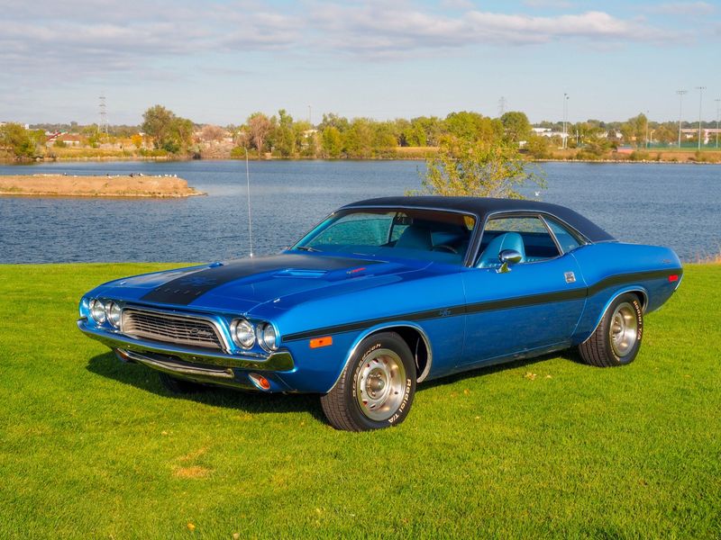 1972 Dodge Challenger Photos