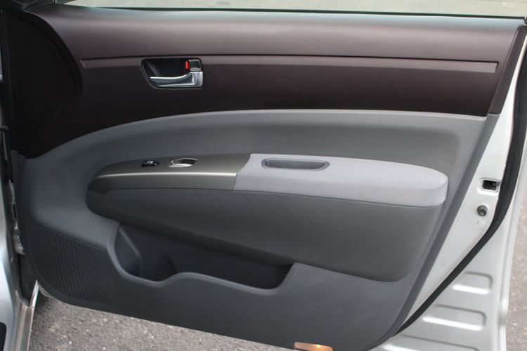 2005 Toyota Prius | Victory Motors of Colorado