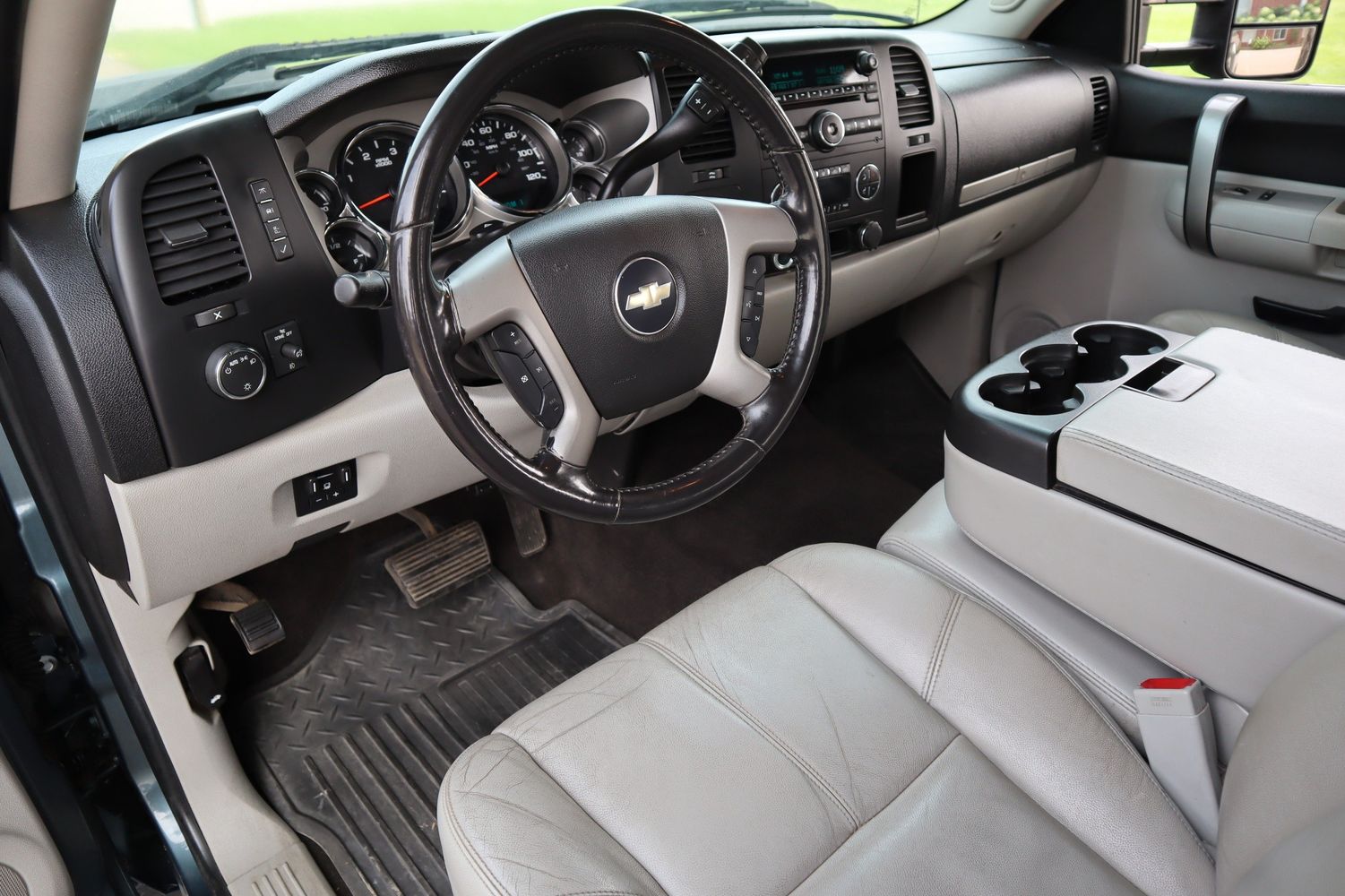 2008 Chevrolet Silverado 2500HD LT1 | Victory Motors of Colorado