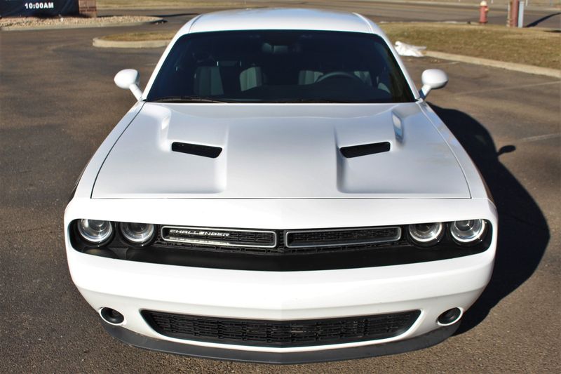 2016 Dodge Challenger Photos