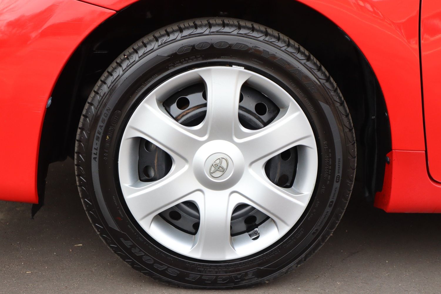 2010 Toyota Matrix Base | Victory Motors of Colorado