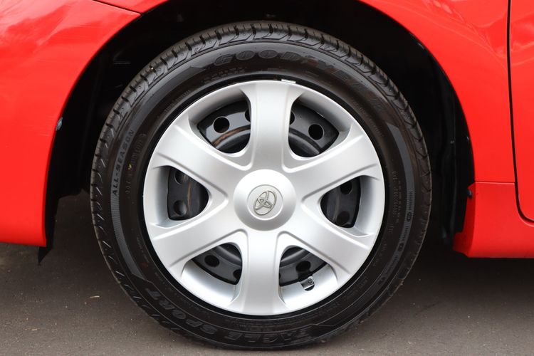 2010 Toyota Matrix Base | Victory Motors of Colorado