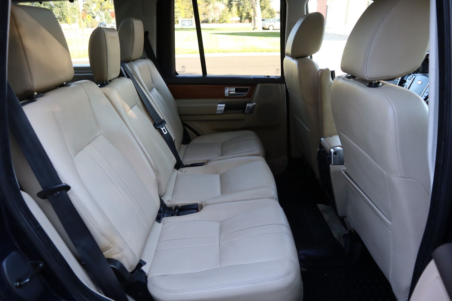 2015 Land Rover LR4 HSE | Victory Motors of Colorado