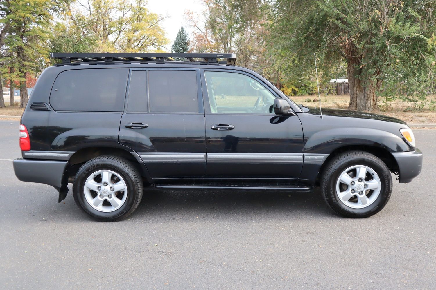 2004 Toyota Land Cruiser Base | Victory Motors of Colorado