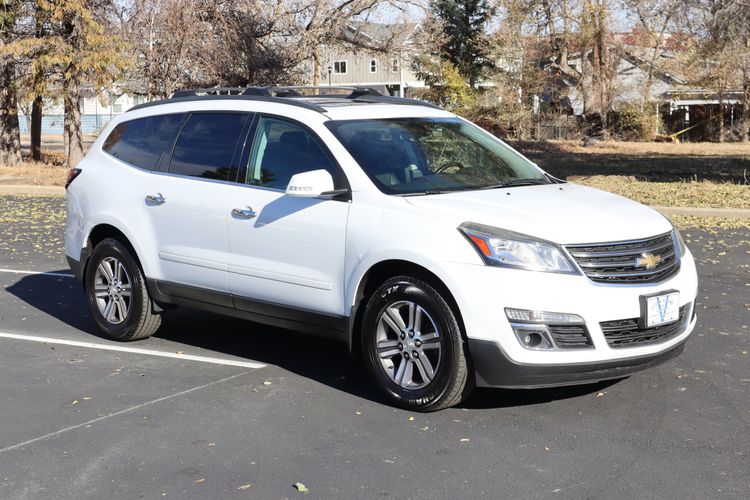 2016 Chevrolet Traverse LT | Victory Motors of Colorado