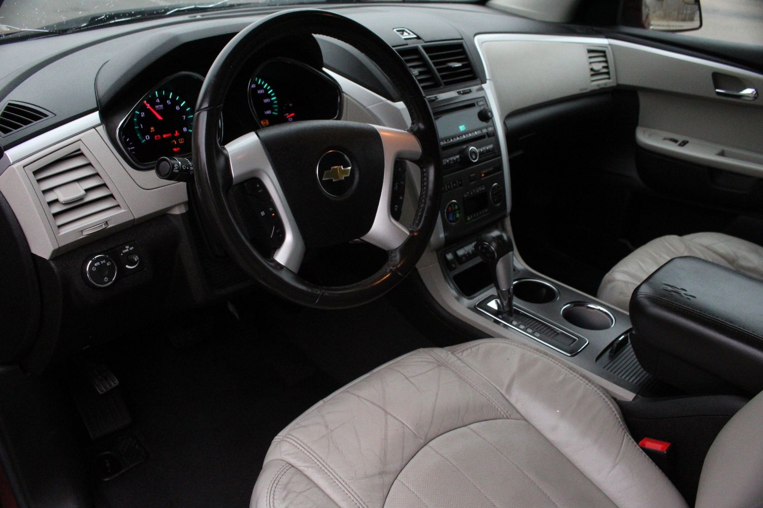 2011 Chevrolet Traverse LTZ | Victory Motors of Colorado