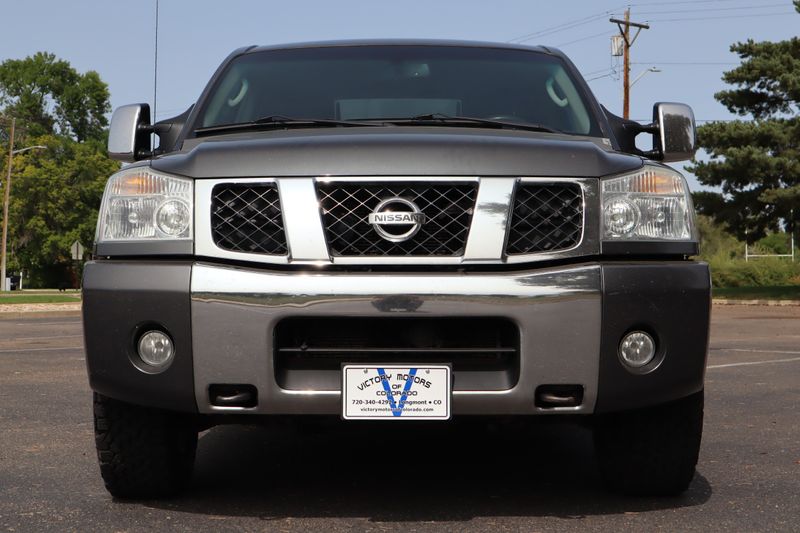 2006 Nissan Titan Photos