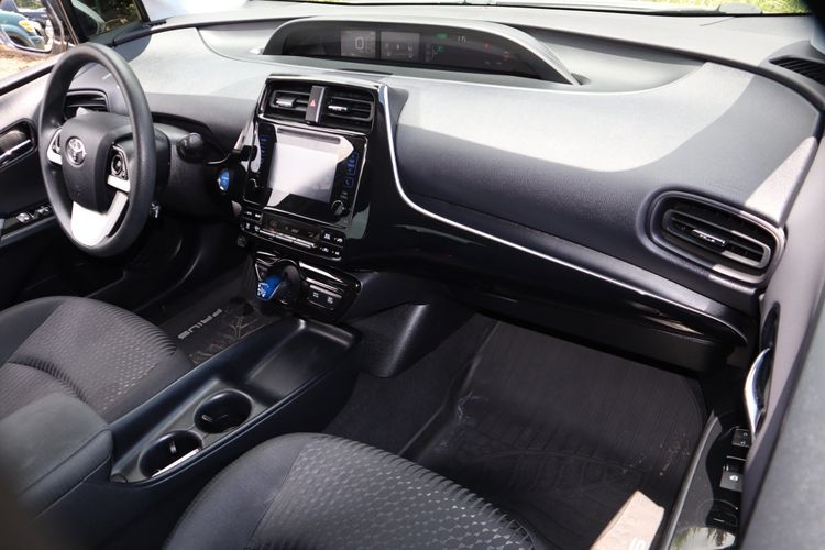 2018 Toyota Prius Two | Victory Motors of Colorado