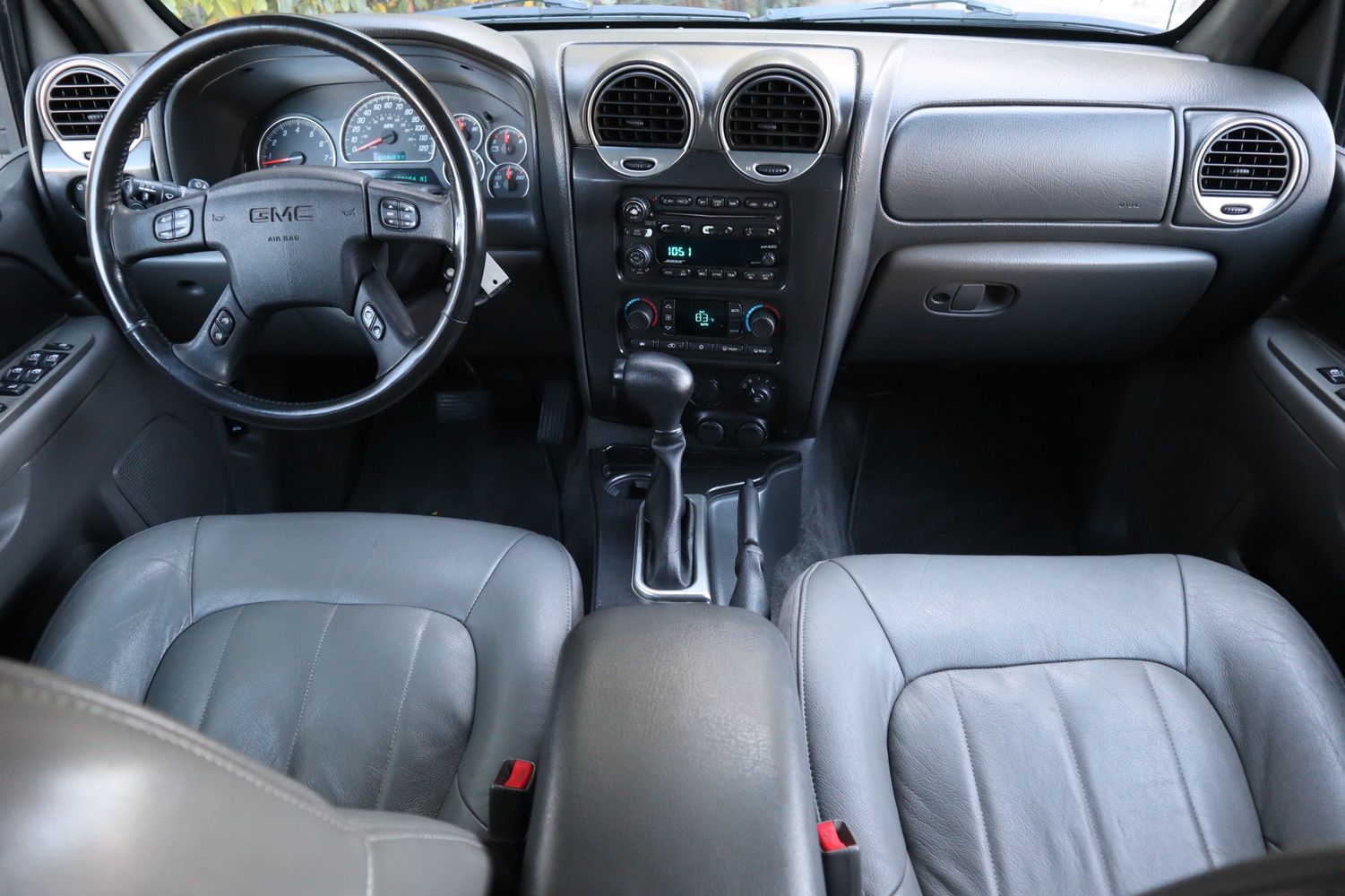 2004 GMC Envoy XUV SLT | Victory Motors of Colorado