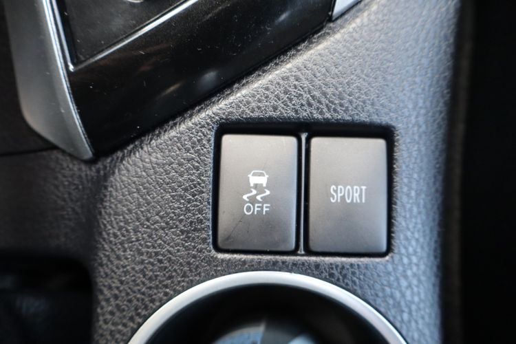 2017 Toyota Corolla SE | Victory Motors of Colorado