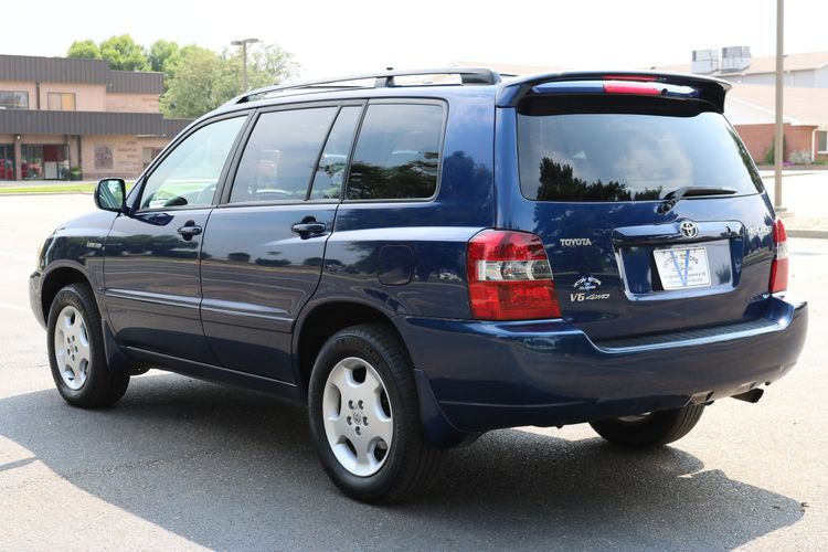 2005 Toyota Highlander Limited | Victory Motors of Colorado