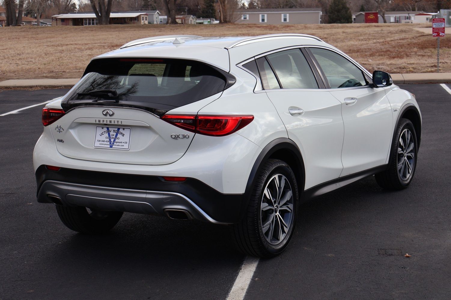 2018 INFINITI QX30 Luxury | Victory Motors of Colorado
