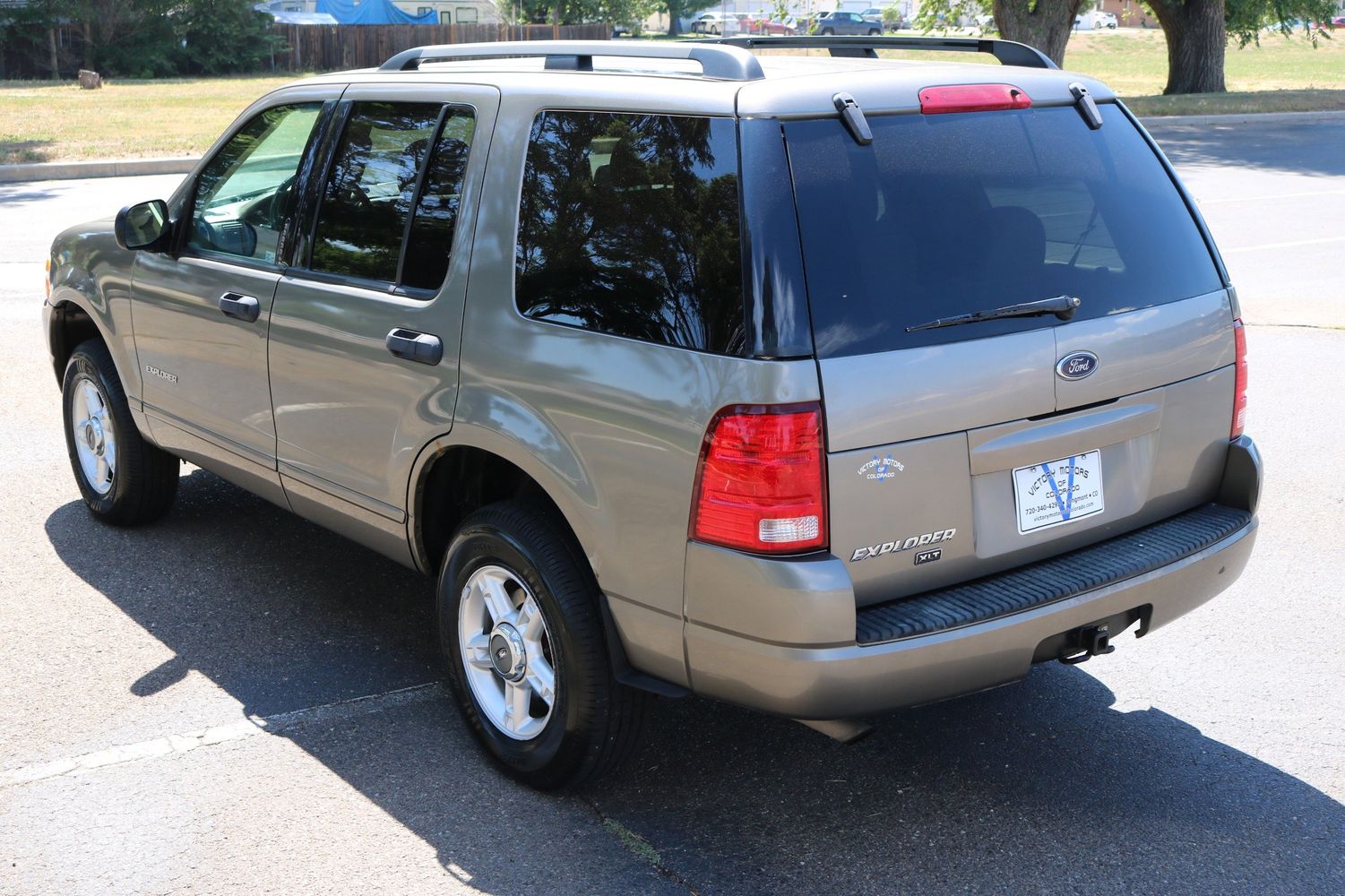 2004 Ford Explorer XLT | Victory Motors of Colorado
