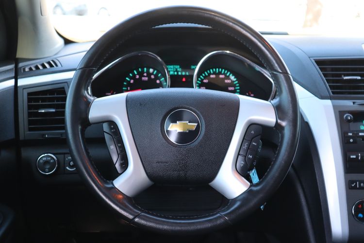 2011 Chevrolet Traverse LT | Victory Motors of Colorado