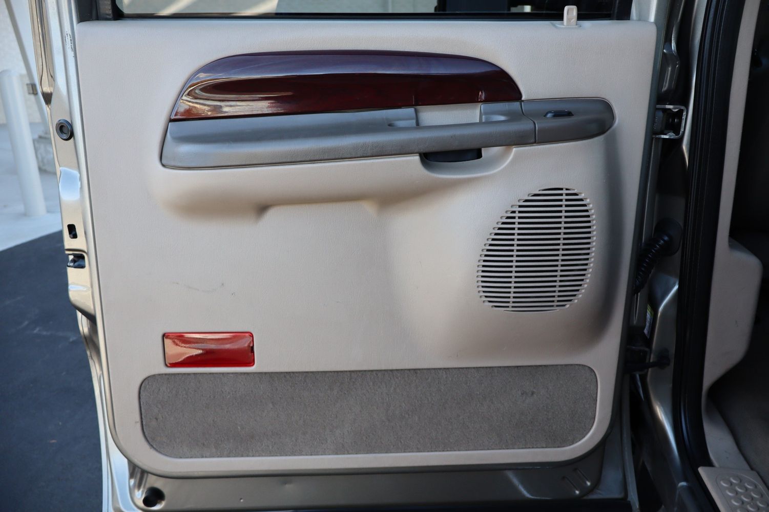 2004 Ford Excursion Eddie Bauer | Victory Motors of Colorado