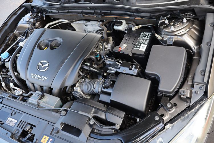 2014 Mazda Mazda3 i Touring | Victory Motors of Colorado