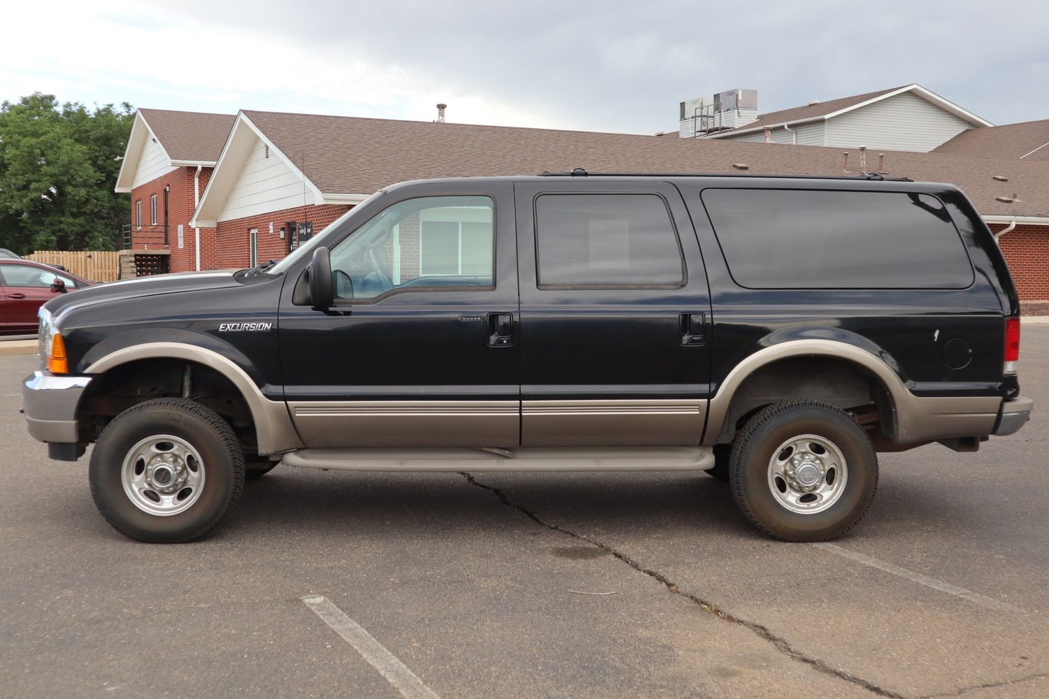 2000 Ford Excursion Limited | Victory Motors of Colorado