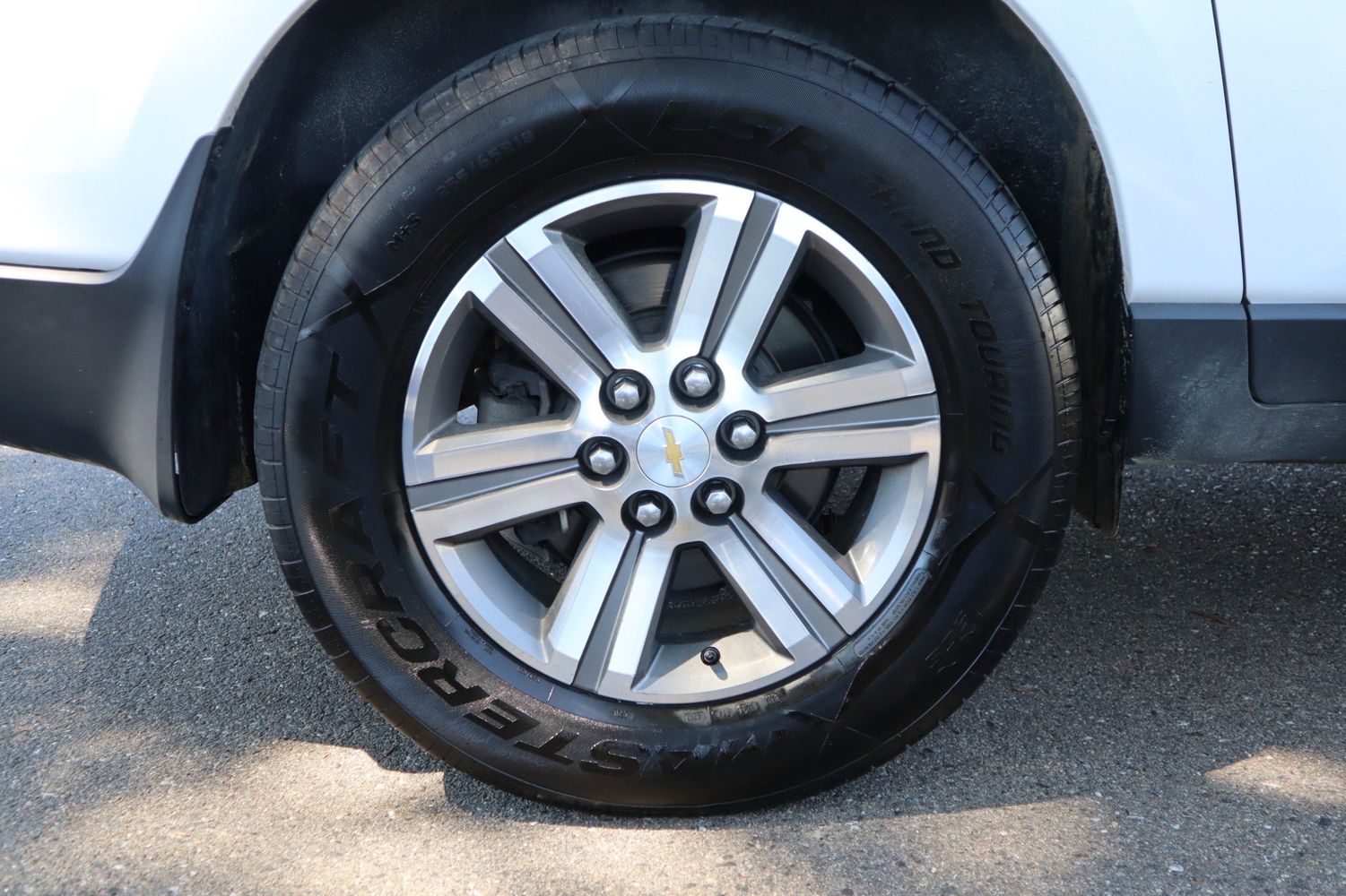 2016 Chevrolet Traverse LT | Victory Motors of Colorado