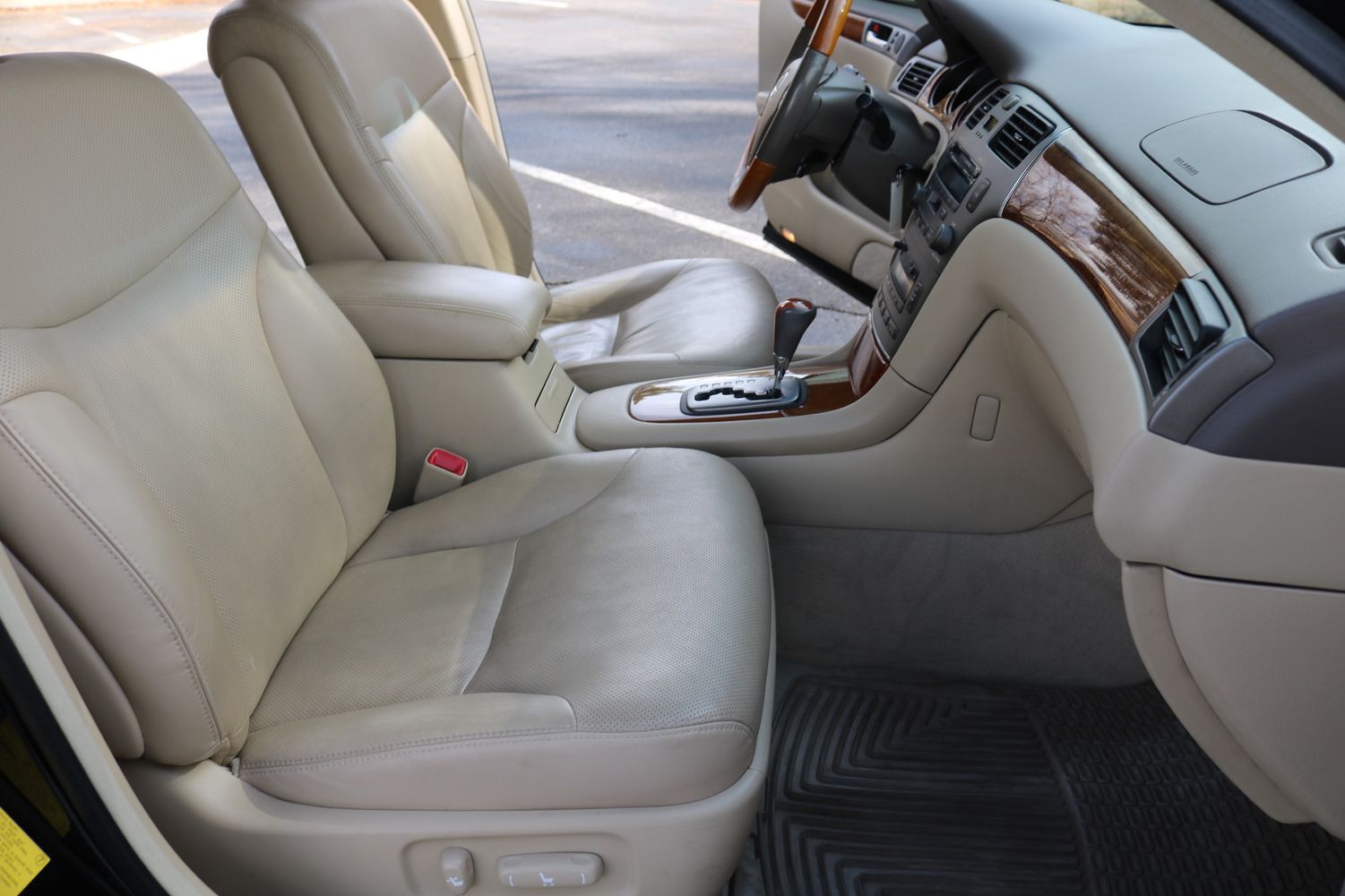 2005 Lexus ES 330 | Victory Motors of Colorado