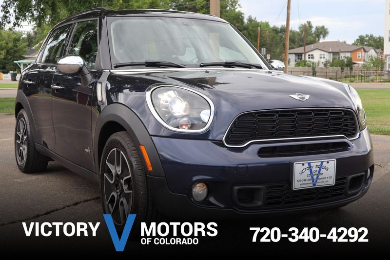 2013 MINI Cooper Countryman Photos