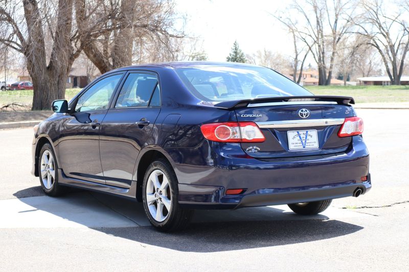 2012 Toyota Corolla Photos