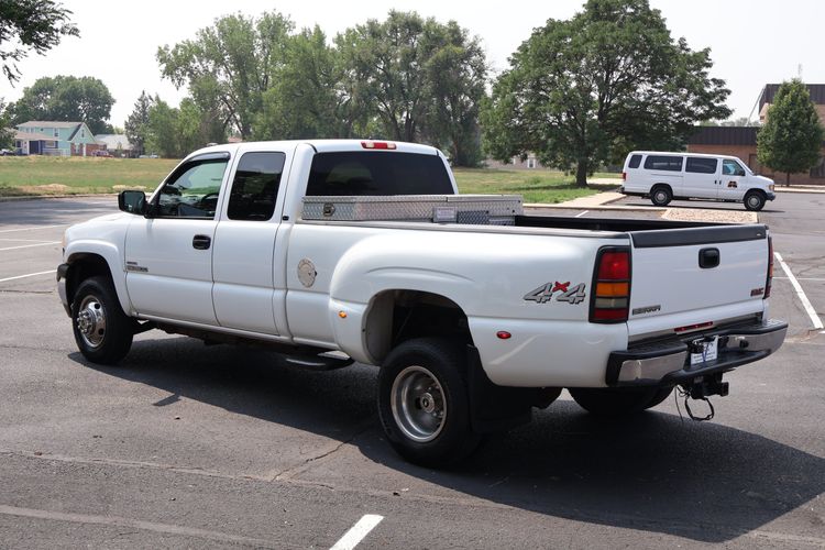 2001 GMC Sierra 3500 SLE | Victory Motors of Colorado