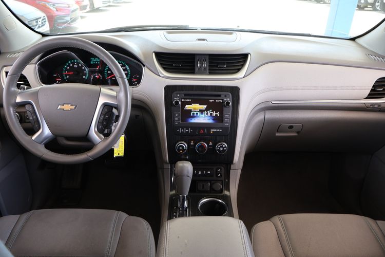 2015 Chevrolet Traverse LT | Victory Motors of Colorado