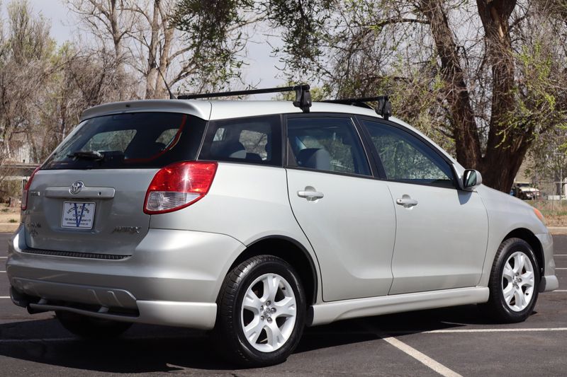 2003 Toyota Matrix Photos