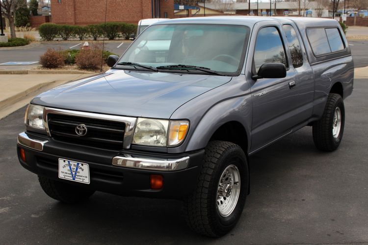 1998 Toyota Tacoma SR5 | Victory Motors of Colorado