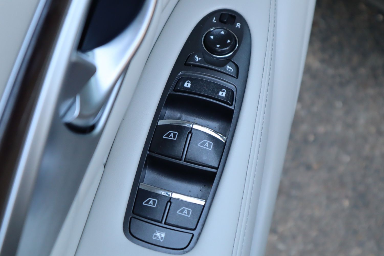 2012 INFINITI M37 x | Victory Motors of Colorado